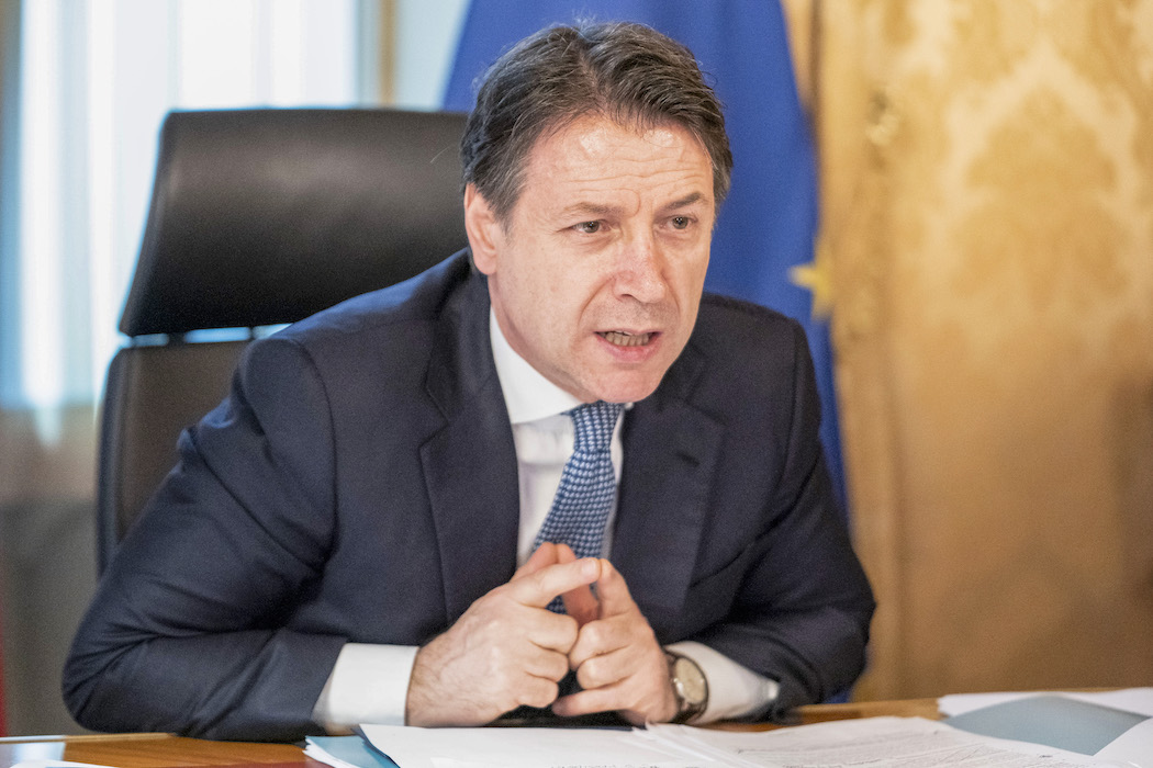 Il modello italiano, storia della favola populista del governo Conte ...