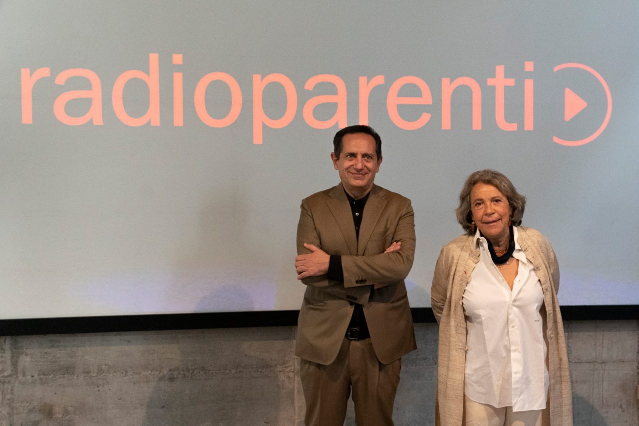 Con Radio Parenti il teatro allarga la scena e si fa ascolto - Linkiesta.it