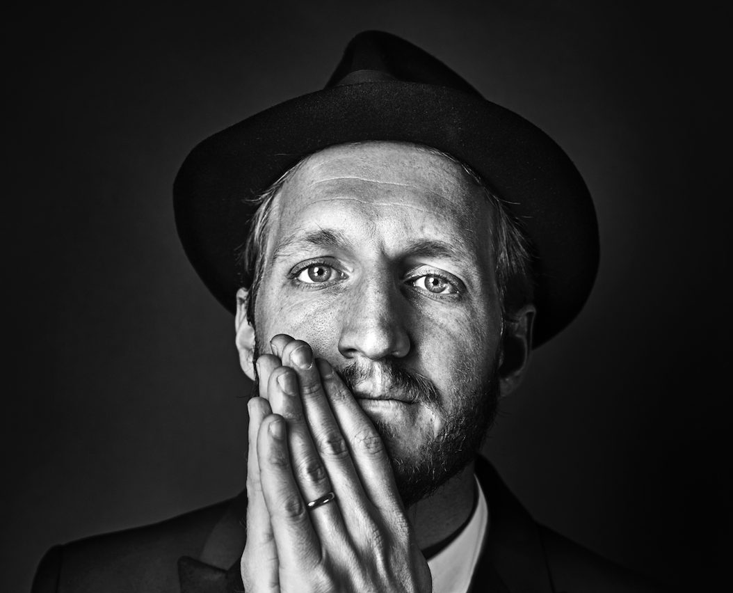 Il debutto live del lavoro da solista di Jeremiah Fraites, a OGR Torino ...