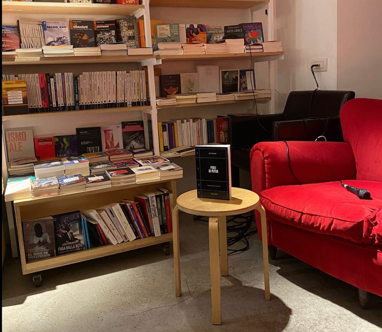 La presentazione del libro "Figli di Putin" sul nuovo fascismo russo ...